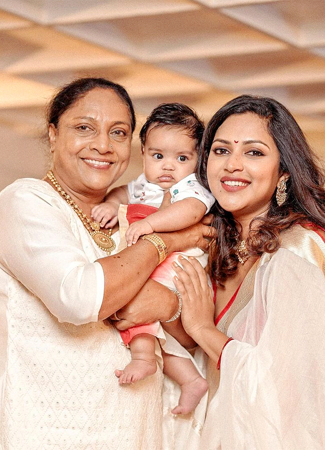 హీరోయిన్ అమలాపాల్ కొడుకు ఎంత క్యూట్‌గా ఉన్నాడో.. చూడండి (ఫొటోలు) | Actress Amala Paul Son Ilai ...